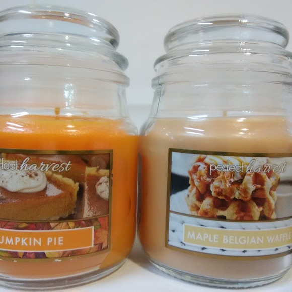 Perfect Harvest | Accents | Cinnamon Donut Scented Candles Bundle 4 New ...